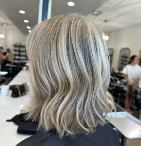 21 Chic Grey Blending Highlights Ideas - Hair Style Nest
